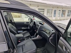Melns Subaru Forester 2012 Viļņa, ar dzinēja tilpumu 2.00 L un nobraukumu 271 tūkst. km par 3750 €, foto 8 vietnē AUTOMOTO.COM.LV