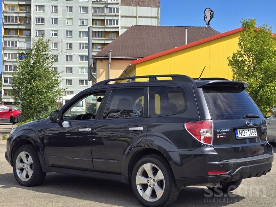 Melns Subaru Forester 2012 Rīga, ar dzinēja tilpumu 2.00 L un nobraukumu 315 tūkst. km par 3990 €, foto 6 vietnē AUTOMOTO.COM.LV