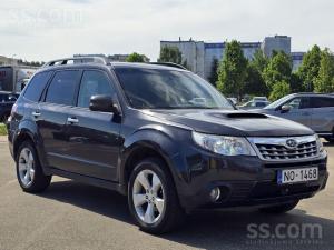 Melns Subaru Forester 2012 Rīga, ar dzinēja tilpumu 2.00 L un nobraukumu 315 tūkst. km par 3990 €, foto 1 vietnē AUTOMOTO.COM.LV