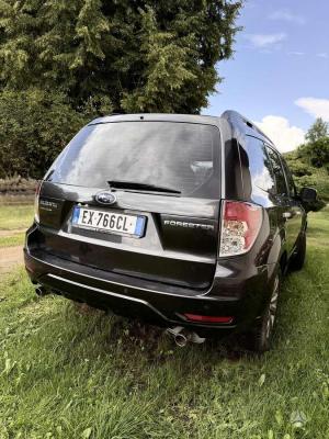 Black Subaru Forester 2012 in Utena, with an engine capacity of 2.00 L and mileage of 163 thousand km for 8350 €, photo  on AUTOMOTO.COM.LV