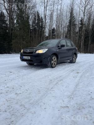 Black Subaru Forester 2013 in Riga, with an engine capacity of 2.00 L and mileage of 427 thousand km for 4200 €, photo 7 on AUTOMOTO.COM.LV