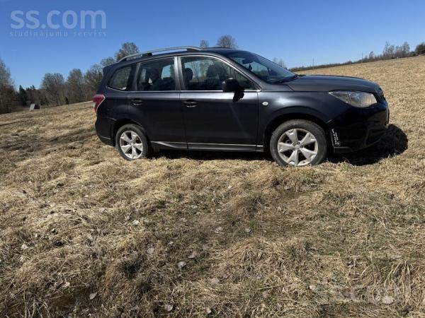 Black Subaru Forester 2013 in Riga, with an engine capacity of 2.00 L and mileage of 427 thousand km for 4200 €, photo 9 on AUTOMOTO.COM.LV