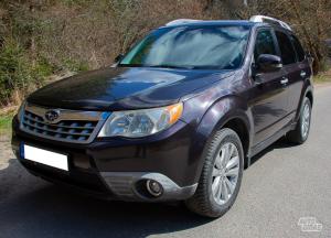 Black Subaru Forester 2013 in Kaunas, with an engine capacity of 2.50 L and mileage of 223 thousand km for 7700 €, photo 9 on AUTOMOTO.COM.LV