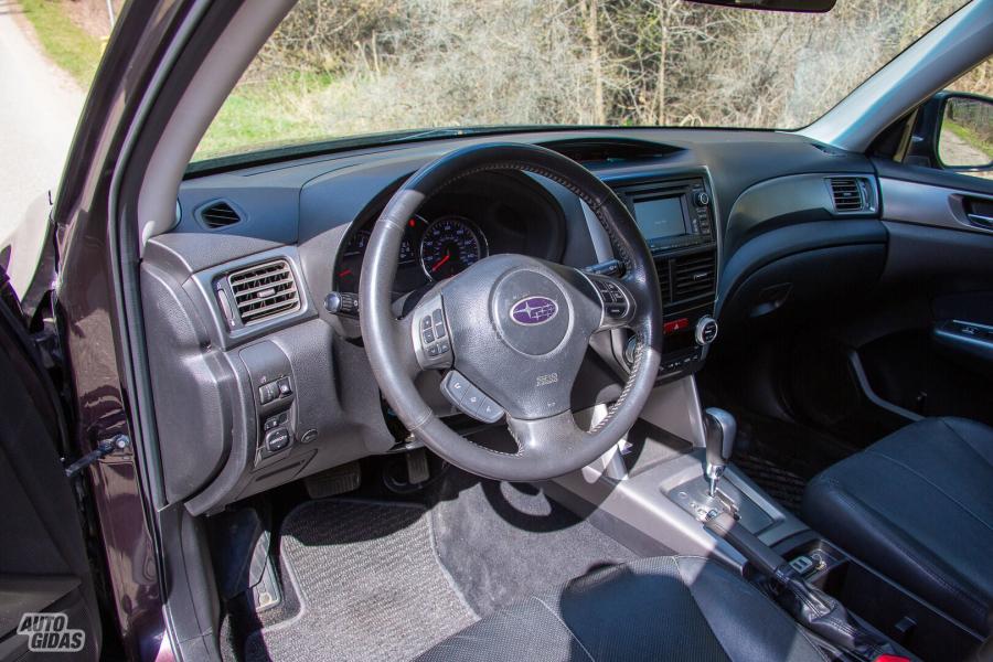 Black Subaru Forester 2013 in Kaunas, with an engine capacity of 2.50 L and mileage of 223 thousand km for 7700 €, photo 12 on AUTOMOTO.COM.LV