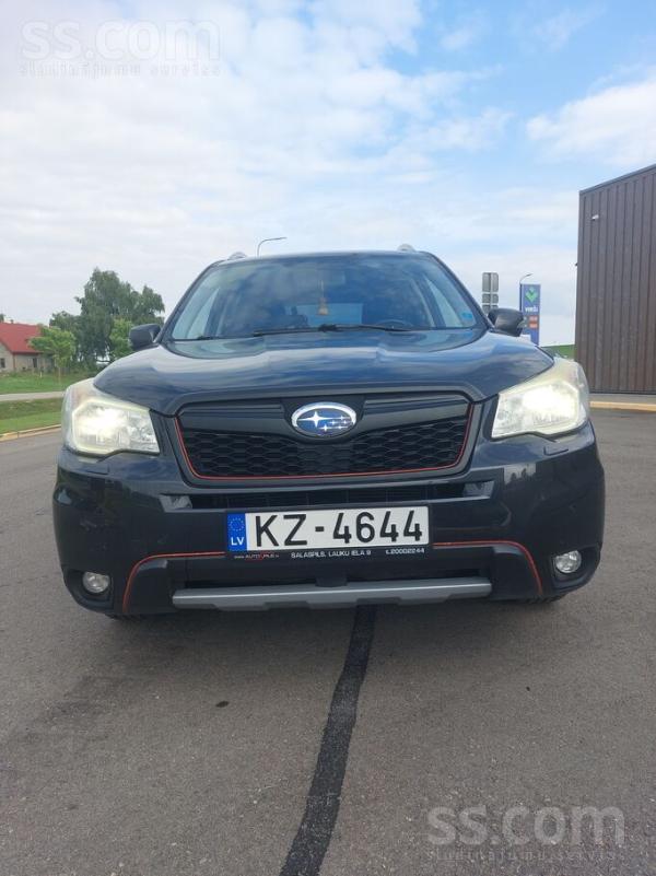 Melns Subaru Forester 2013 Rīga, ar dzinēja tilpumu 2.00 L un nobraukumu 325 tūkst. km par 3300 €, foto 1 vietnē AUTOMOTO.COM.LV