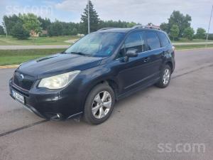Black Subaru Forester 2013 in Riga, with an engine capacity of 2.00 L and mileage of 325 thousand km for 3300 €, photo 4 on AUTOMOTO.COM.LV