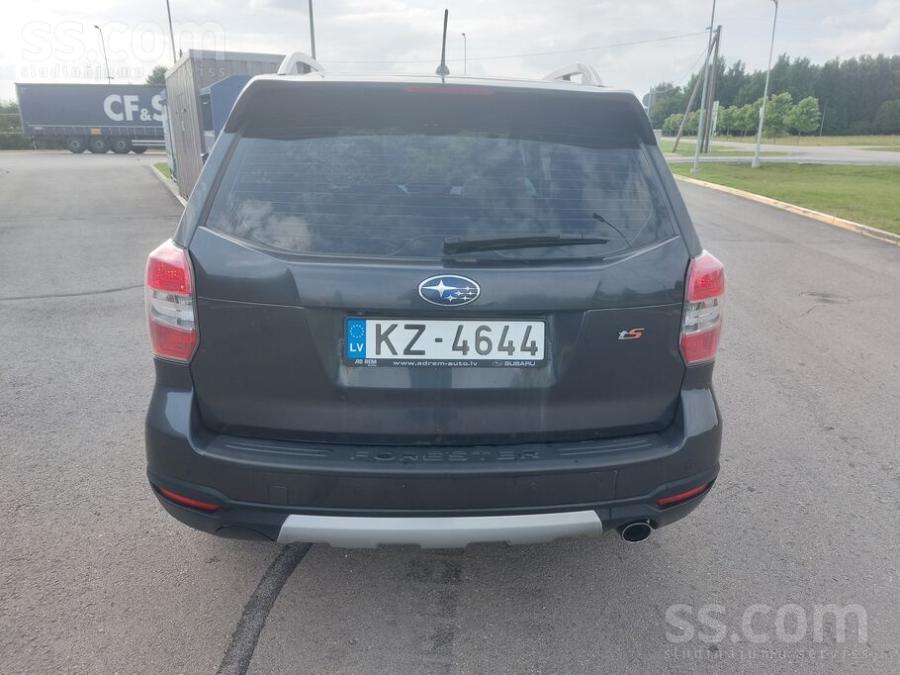 Black Subaru Forester 2013 in Riga, with an engine capacity of 2.00 L and mileage of 325 thousand km for 3300 €, photo 7 on AUTOMOTO.COM.LV