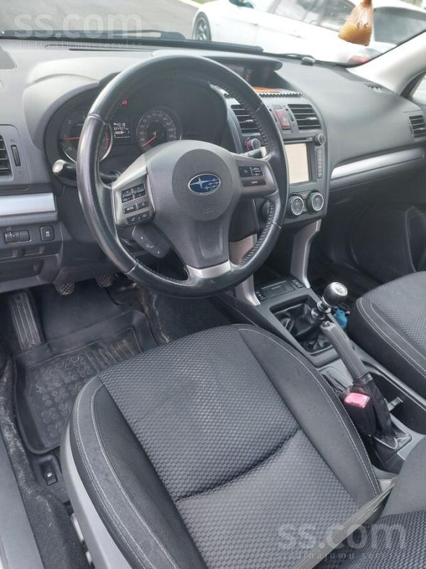 Melns Subaru Forester 2013 Rīga, ar dzinēja tilpumu 2.00 L un nobraukumu 325 tūkst. km par 3300 €, foto 7 vietnē AUTOMOTO.COM.LV