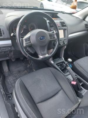 Black Subaru Forester 2013 in Riga, with an engine capacity of 2.00 L and mileage of 325 thousand km for 3300 €, photo 8 on AUTOMOTO.COM.LV