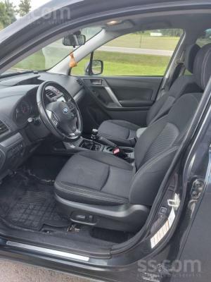 Black Subaru Forester 2013 in Riga, with an engine capacity of 2.00 L and mileage of 325 thousand km for 3300 €, photo 9 on AUTOMOTO.COM.LV