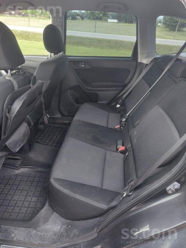 Melns Subaru Forester 2013 Rīga, ar dzinēja tilpumu 2.00 L un nobraukumu 325 tūkst. km par 3300 €, foto 9 vietnē AUTOMOTO.COM.LV