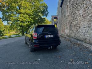 Melns Subaru Forester 2013 Tallina, ar dzinēja tilpumu 2.00 L un nobraukumu 190 tūkst. km par 10600 €, foto 5 vietnē AUTOMOTO.COM.LV