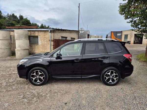 Black Subaru Forester 2014 in Utena, with an engine capacity of 2.00 L and mileage of 370 thousand km for 6490 €, photo 5 on AUTOMOTO.COM.LV