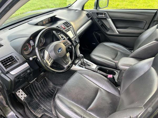 Black Subaru Forester 2014 in Vilnius, with an engine capacity of 2.00 L and mileage of 255 thousand km for 8700 €, photo 7 on AUTOMOTO.COM.LV