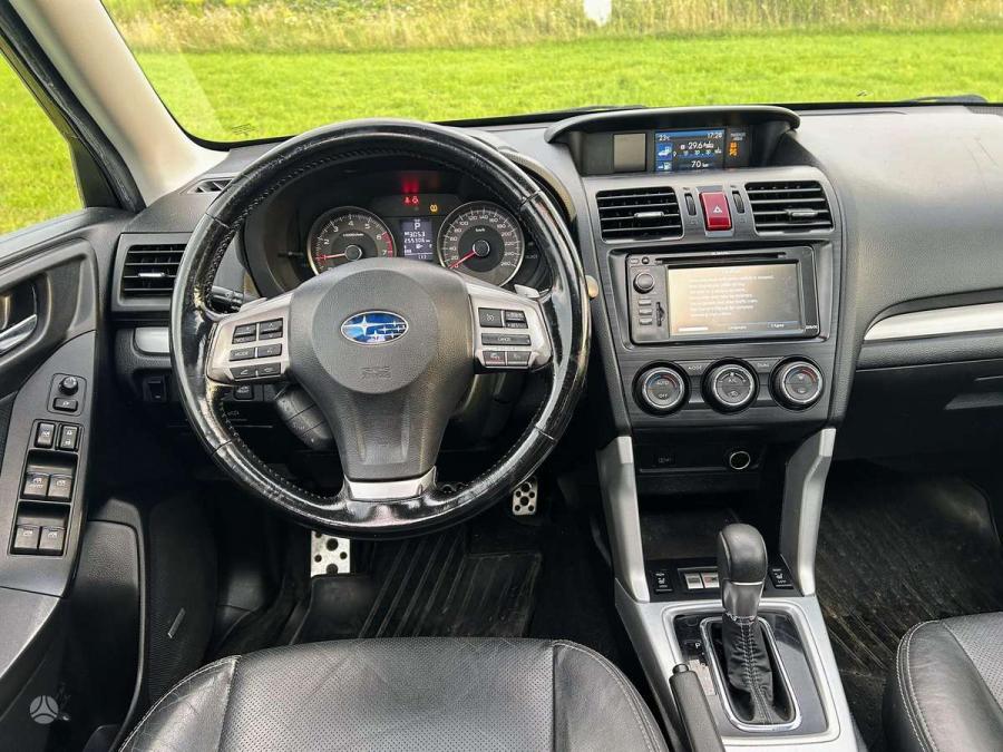 Black Subaru Forester 2014 in Vilnius, with an engine capacity of 2.00 L and mileage of 255 thousand km for 8700 €, photo 10 on AUTOMOTO.COM.LV