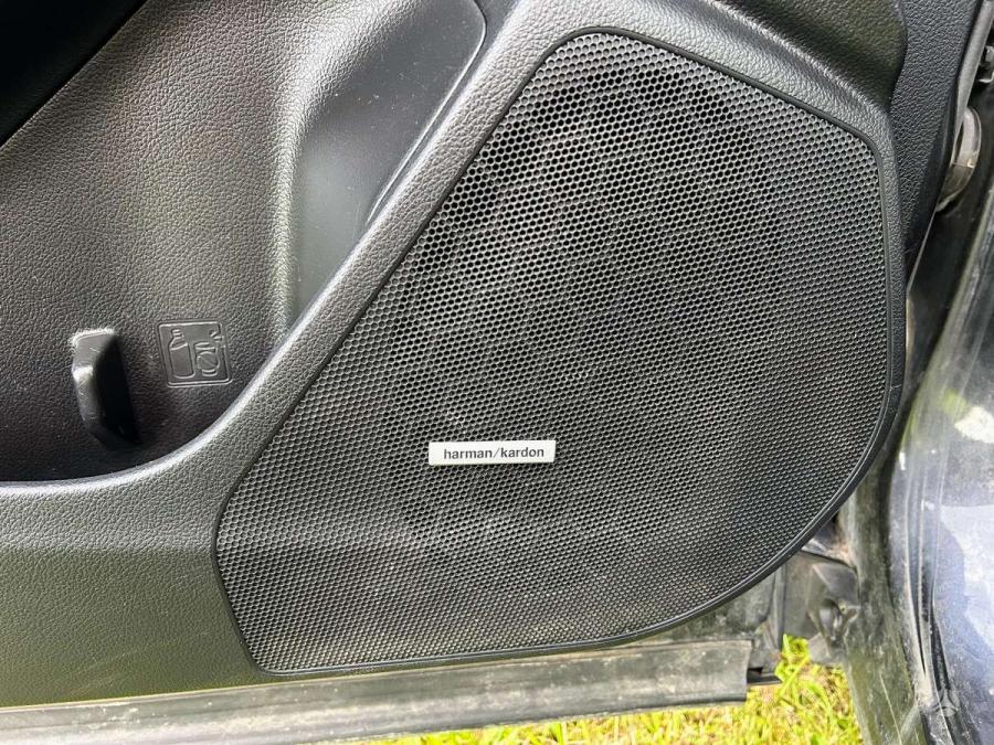 Black Subaru Forester 2014 in Vilnius, with an engine capacity of 2.00 L and mileage of 255 thousand km for 8700 €, photo 12 on AUTOMOTO.COM.LV
