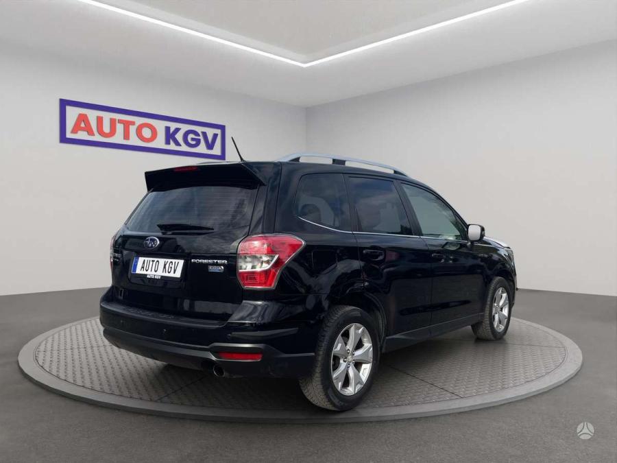 Black Subaru Forester 2014 in Vilnius, with an engine capacity of 2.00 L and mileage of 163 thousand km for 6399 €, photo 6 on AUTOMOTO.COM.LV