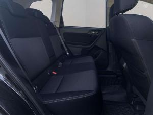 Black Subaru Forester 2014 in Vilnius, with an engine capacity of 2.00 L and mileage of 163 thousand km for 6399 €, photo 10 on AUTOMOTO.COM.LV