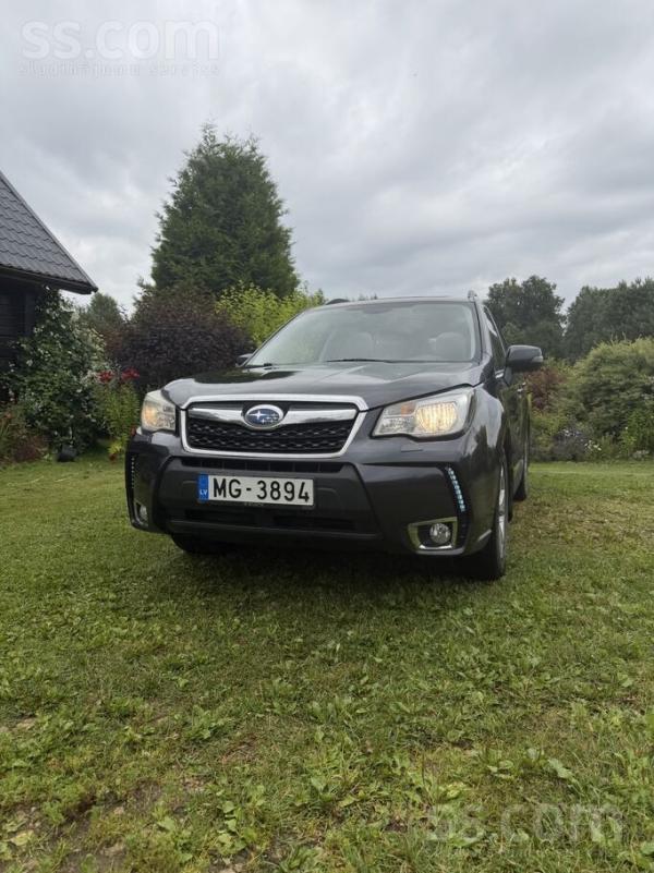 Melns Subaru Forester 2015 Rīga, ar dzinēja tilpumu 2.50 L un nobraukumu 218 tūkst. km par 9500 €, foto 1 vietnē AUTOMOTO.COM.LV