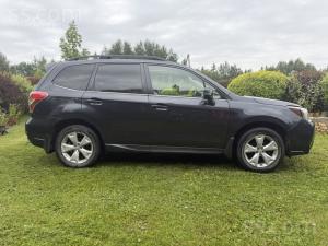 Melns Subaru Forester 2015 Rīga, ar dzinēja tilpumu 2.50 L un nobraukumu 218 tūkst. km par 9500 €, foto 4 vietnē AUTOMOTO.COM.LV