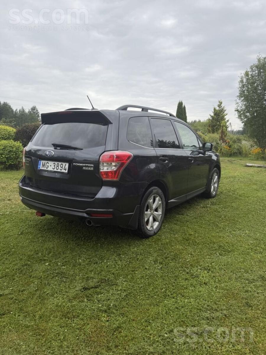 Melns Subaru Forester 2015 Rīga, ar dzinēja tilpumu 2.50 L un nobraukumu 218 tūkst. km par 9500 €, foto 5 vietnē AUTOMOTO.COM.LV