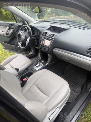 Melns Subaru Forester 2015 Rīga, ar dzinēja tilpumu 2.50 L un nobraukumu 218 tūkst. km par 9500 €, foto 9 vietnē AUTOMOTO.COM.LV