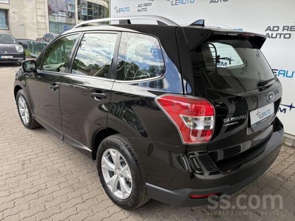 Melns Subaru Forester 2015 Rīga, ar dzinēja tilpumu 2.00 L un nobraukumu 189 tūkst. km par 10000 €, foto 3 vietnē AUTOMOTO.COM.LV