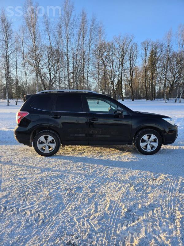 Melns Subaru Forester 2015 Cēsis, ar dzinēja tilpumu 2.00 L un nobraukumu 218 tūkst. km par 11800 €, foto 4 vietnē AUTOMOTO.COM.LV