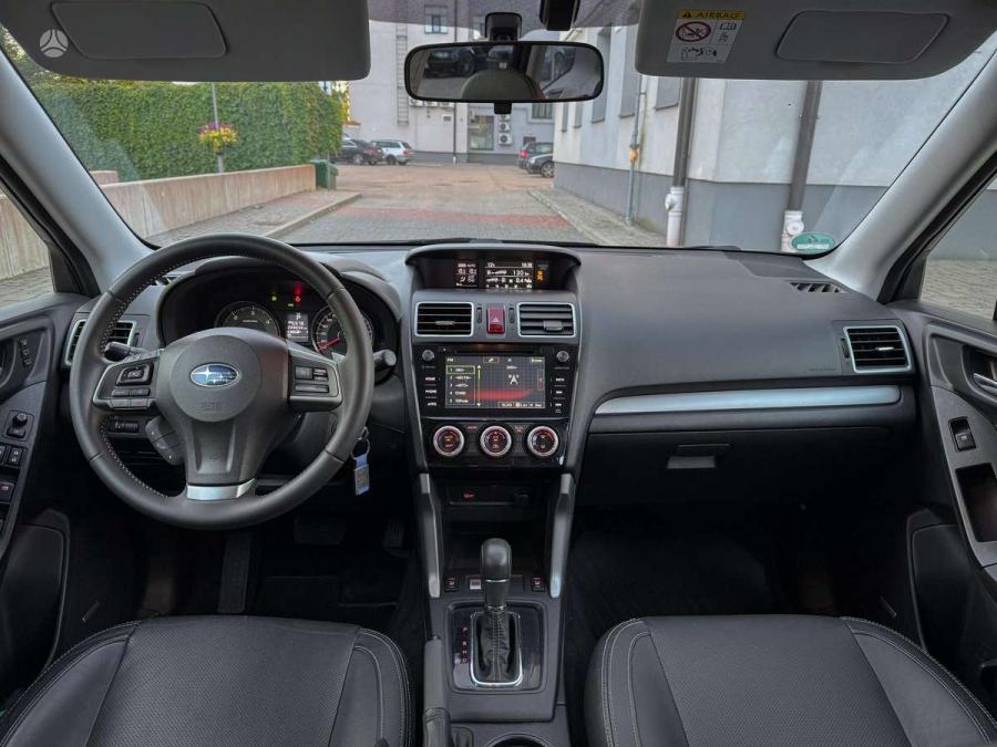 Black Subaru Forester 2015 in Jelgava, with an engine capacity of 2.00 L and mileage of 236 thousand km for 9490 €, photo 8 on AUTOMOTO.COM.LV
