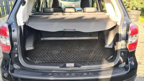 Black Subaru Forester 2015 in Vilnius, with an engine capacity of 2.00 L and mileage of 231 thousand km for 7900 €, photo 9 on AUTOMOTO.COM.LV