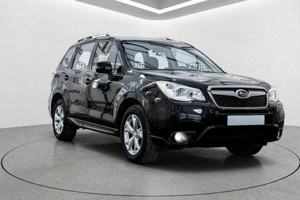 Subaru Forester 2015 in Kaunas on AUTOMOTO.COM.LV Black Subaru Forester 2015 in Kaunas, with an engine capacity of 2.00 L and mileage of 176 thousand km for 8390 €, photo 3 on AUTOMOTO.COM.LV