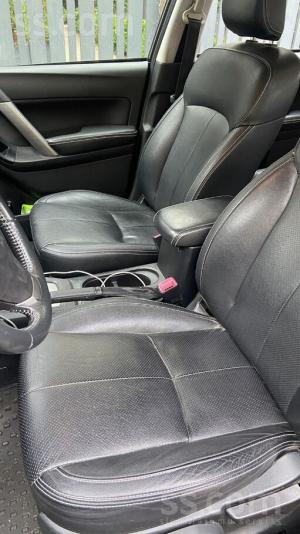 Black Subaru Forester 2015 in Jurmala, with an engine capacity of 2.00 L and mileage of 182 thousand km for 9800 €, photo 8 on AUTOMOTO.COM.LV
