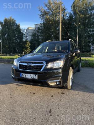 Melns Subaru Forester 2016 Rīga, ar dzinēja tilpumu 2.00 L un nobraukumu 199 tūkst. km par 10100 €, foto  vietnē AUTOMOTO.COM.LV
