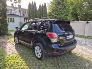 Black Subaru Forester 2016 in Vilnius, with an engine capacity of 2.00 L and mileage of 233 thousand km for 10500 €, photo 3 on AUTOMOTO.COM.LV