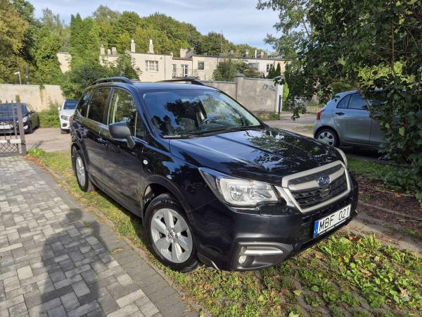 Black Subaru Forester 2016 in Vilnius, with an engine capacity of 2.00 L and mileage of 233 thousand km for 10500 €, photo 7 on AUTOMOTO.COM.LV