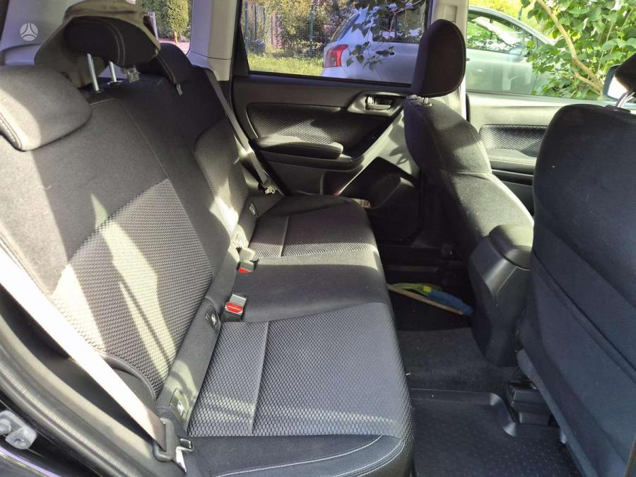 Black Subaru Forester 2016 in Vilnius, with an engine capacity of 2.00 L and mileage of 233 thousand km for 10500 €, photo 14 on AUTOMOTO.COM.LV