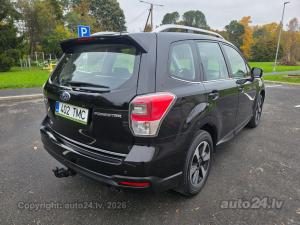 Черный Субару Форестер 2016 в Пярну, объемом двигателя 2.00 л и пробегом 380 тыс. км за 5999 €, фото 6 на AUTOMOTO.COM.LV
