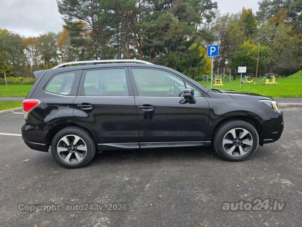 Melns Subaru Forester 2016 Pērnava, ar dzinēja tilpumu 2.00 L un nobraukumu 380 tūkst. km par 5999 €, foto 8 vietnē AUTOMOTO.COM.LV