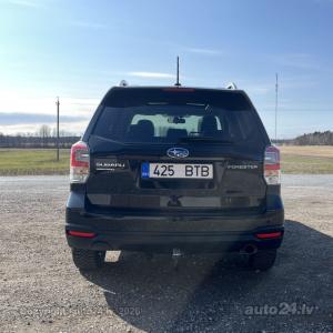 Melns Subaru Forester 2017 Tallina, ar dzinēja tilpumu 2.00 L un nobraukumu 148 tūkst. km par 10000 €, foto 5 vietnē AUTOMOTO.COM.LV