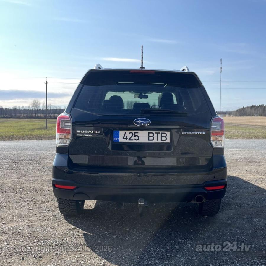Melns Subaru Forester 2017 Tallina, ar dzinēja tilpumu 2.00 L un nobraukumu 148 tūkst. km par 10000 €, foto 5 vietnē AUTOMOTO.COM.LV