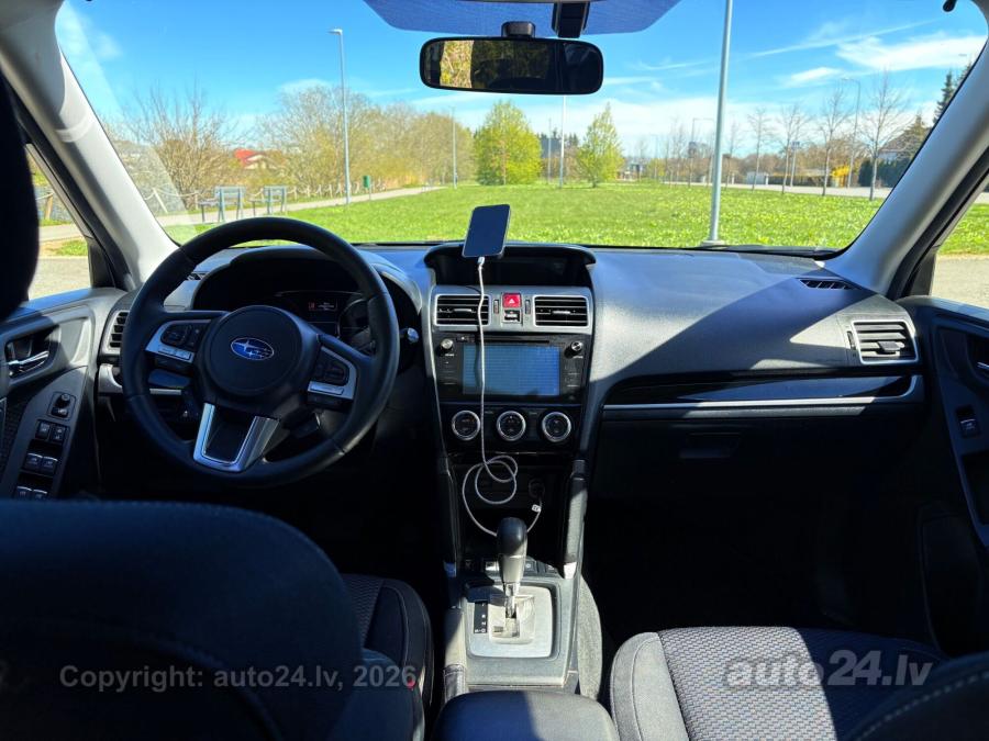 Melns Subaru Forester 2017 Tallina, ar dzinēja tilpumu 2.00 L un nobraukumu 141 tūkst. km par 14900 €, foto 7 vietnē AUTOMOTO.COM.LV