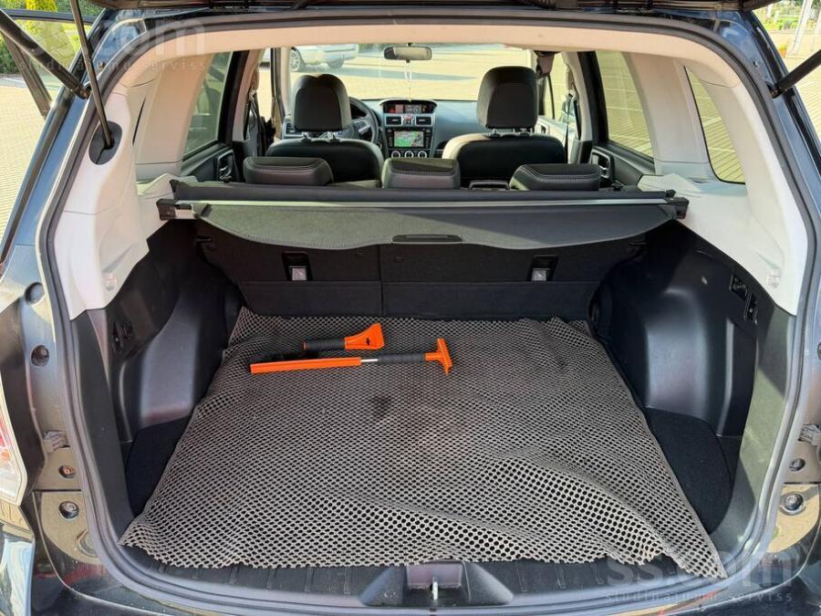 Black Subaru Forester 2017 in Riga, with an engine capacity of 2.00 L and mileage of 108 thousand km for 17900 €, photo 11 on AUTOMOTO.COM.LV