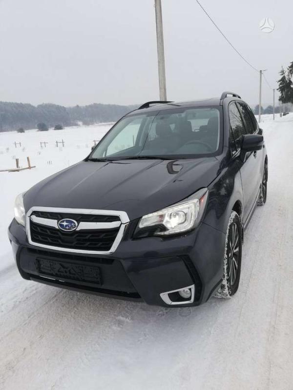 Black Subaru Forester 2018 in Kaunas, with an engine capacity of 2.00 L and mileage of 113 thousand km for 14999 €, photo 1 on AUTOMOTO.COM.LV