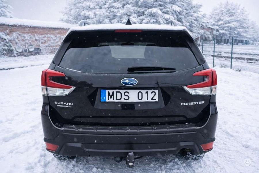Melns Subaru Forester 2019 Šauļi, ar dzinēja tilpumu 2.50 L un nobraukumu 239 tūkst. km par 12500 €, foto 5 vietnē AUTOMOTO.COM.LV