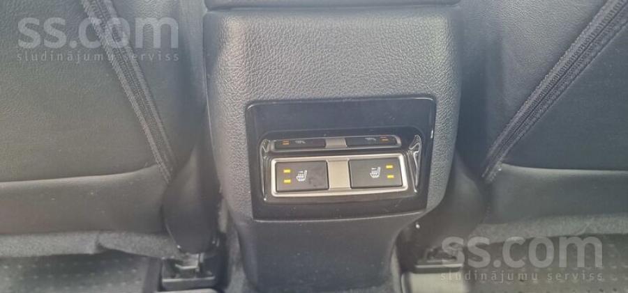 Black Subaru Forester 2019 in Riga, with an engine capacity of 2.00 L and mileage of 63 thousand km for 14100 €, photo 20 on AUTOMOTO.COM.LV