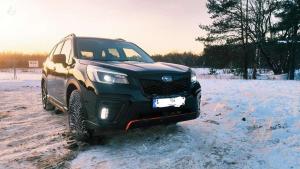 Melns Subaru Forester 2020 Viļņa, ar dzinēja tilpumu 2.00 L un nobraukumu 67 tūkst. km par 22500 €, foto  vietnē AUTOMOTO.COM.LV