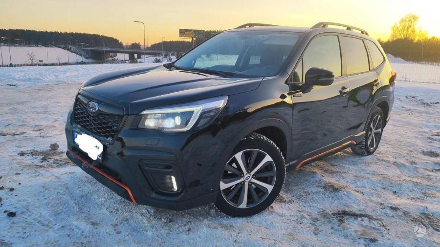 Black Subaru Forester 2020 in Vilnius, with an engine capacity of 2.00 L and mileage of 67 thousand km for 22500 €, photo 2 on AUTOMOTO.COM.LV