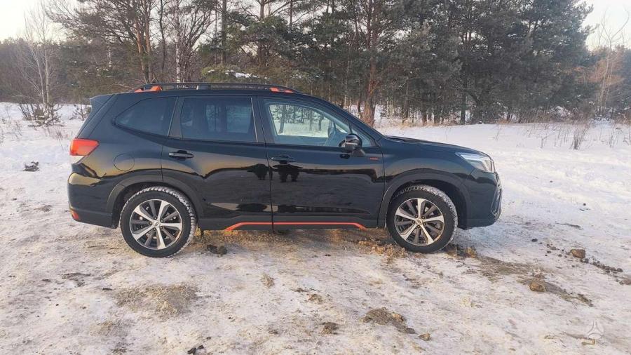 Black Subaru Forester 2020 in Vilnius, with an engine capacity of 2.00 L and mileage of 67 thousand km for 22500 €, photo 5 on AUTOMOTO.COM.LV