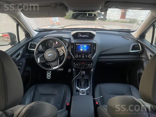 Black Subaru Forester 2020 in Riga, with an engine capacity of 2.00 L and mileage of 110 thousand km for 18100 €, photo 9 on AUTOMOTO.COM.LV
