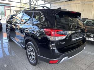 Black Subaru Forester 2021 in Klaipeda, with an engine capacity of 2.00 L and mileage of 193 thousand km for 20956 €, photo 7 on AUTOMOTO.COM.LV